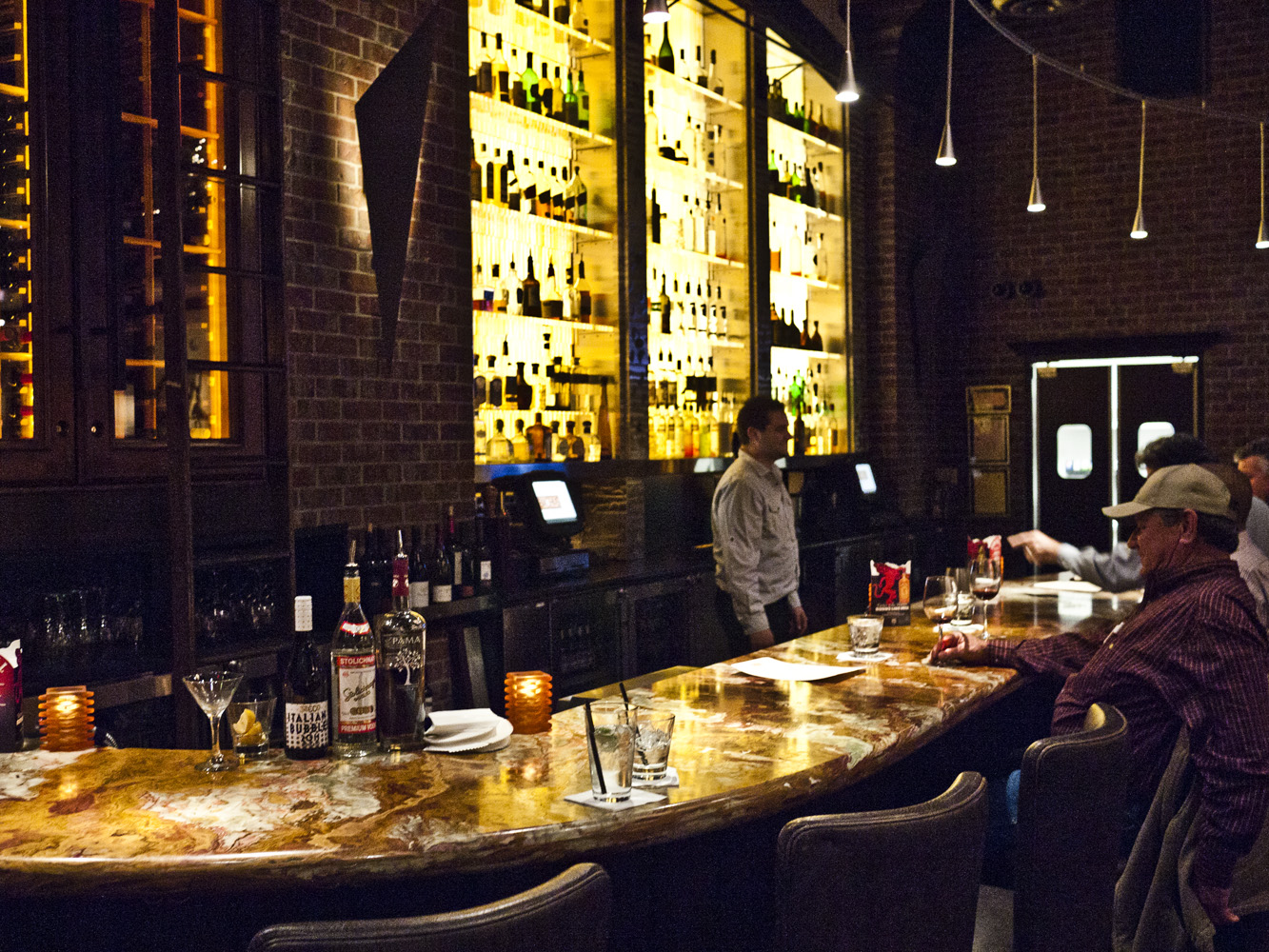 bar_1190428 : Modestoview